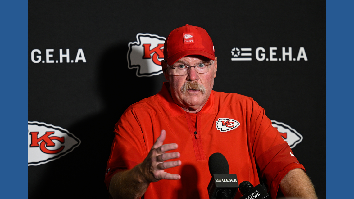 Chiefs' Josh Simmons misses game against Lions due to family situation ...