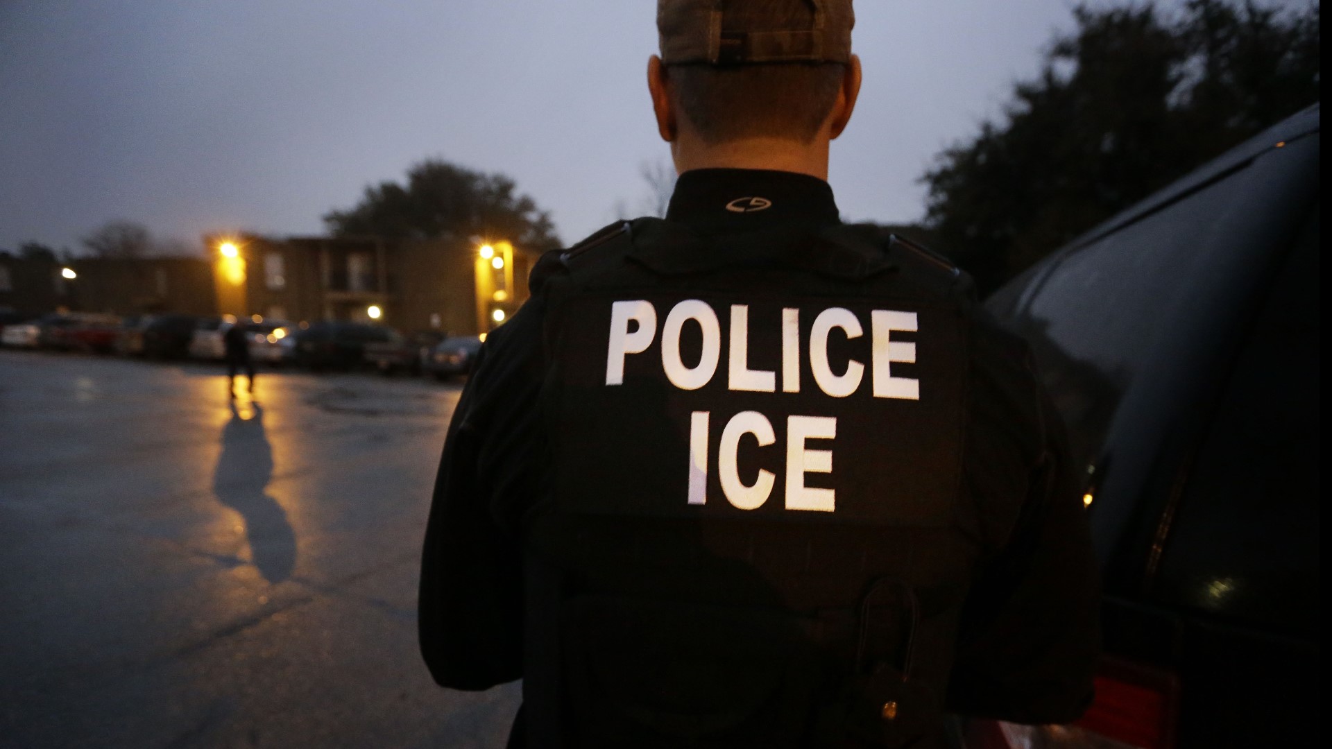 DHS increases self-deportation stipend from $1,000 to $2,600 | thv11.com