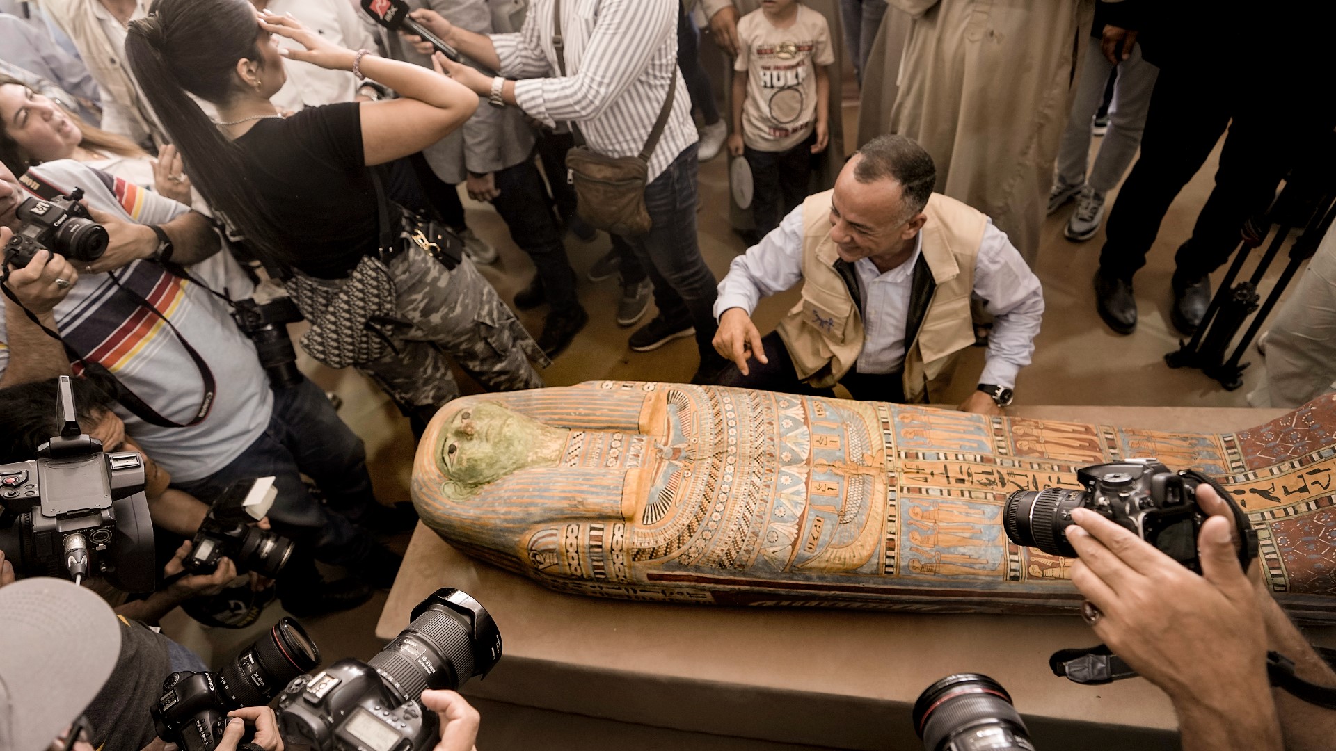 Egypt unveils ancient tombs, mummification workshops in Saqqara | thv11.com