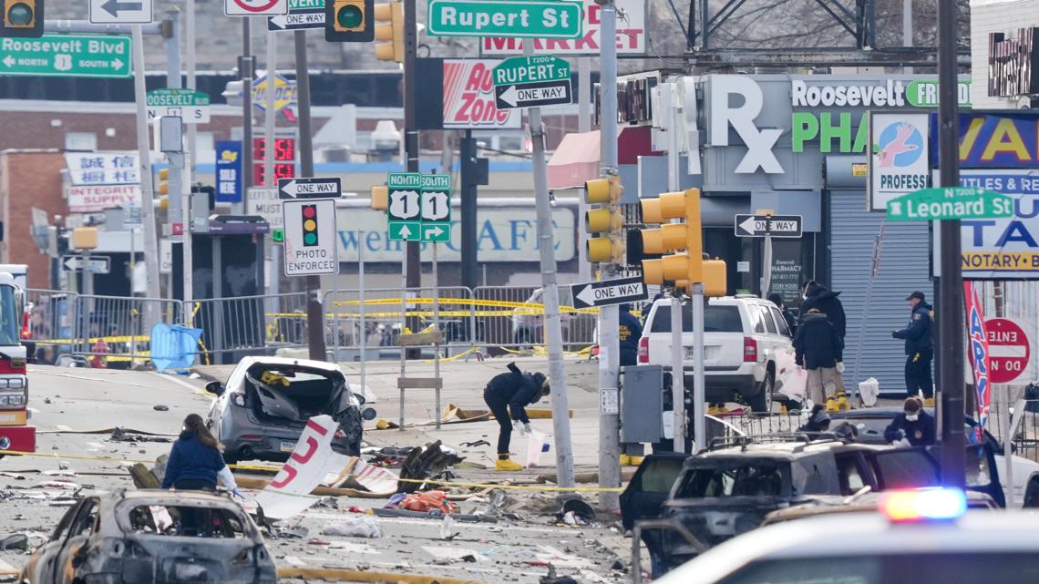 Philadelphia plane crash causes fiery scene, multiple homes ablaze ...