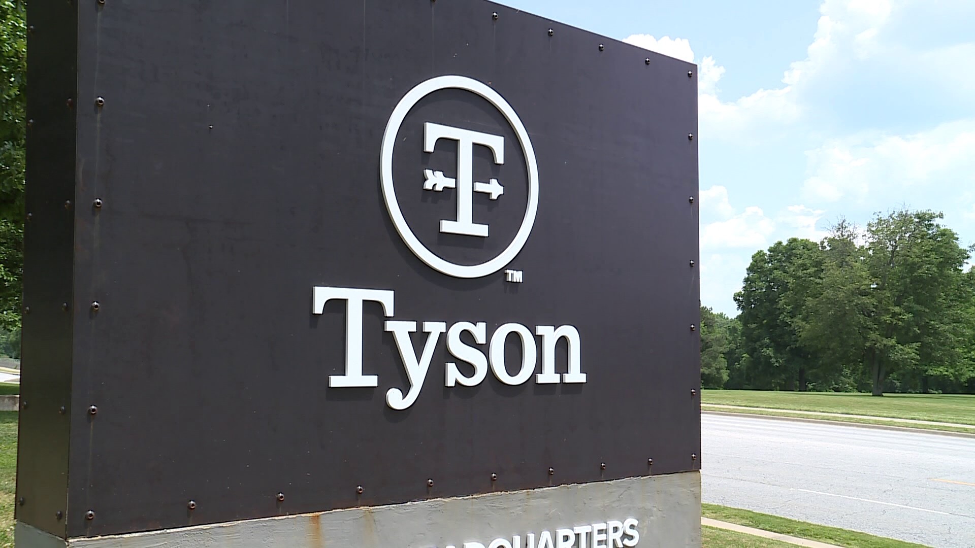 Tyson employees file class action lawsuit | thv11.com
