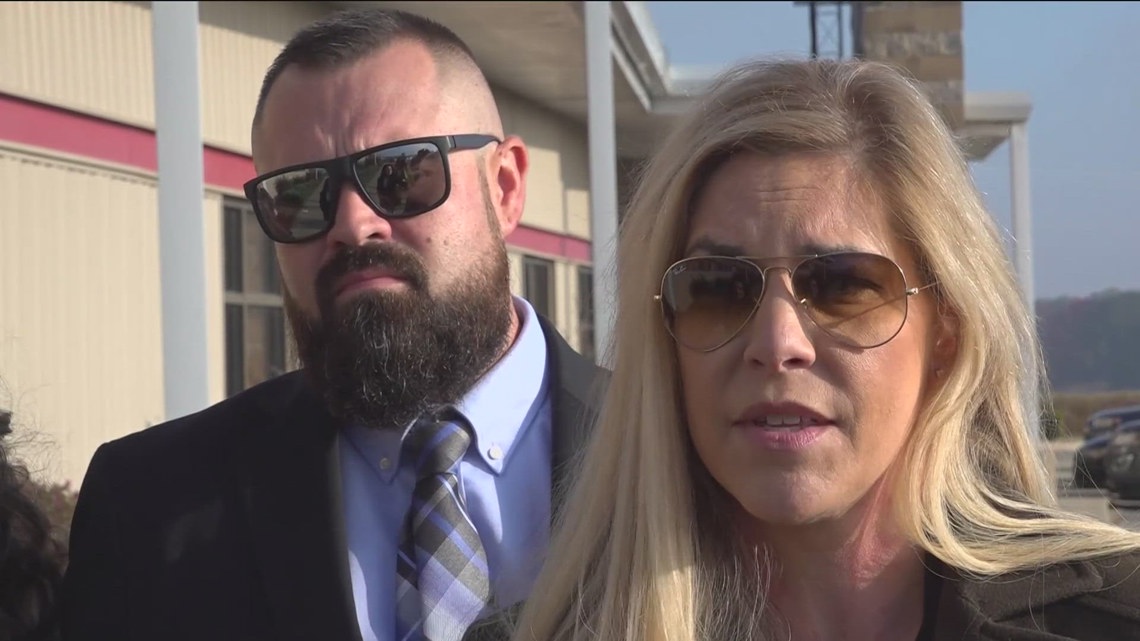 Arkansas dad pleads not guilty to killing man found with teen daughter ...