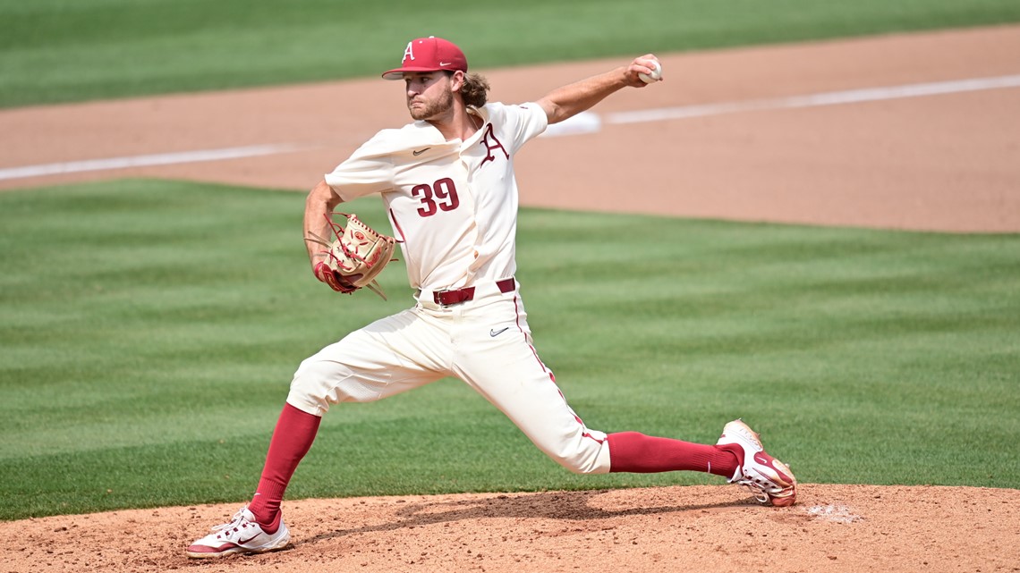 Hollan's complete game leads Razorbacks to 5-1 victory over South ...
