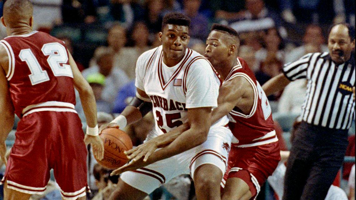 Razorback basketball legend Oliver Miller dies at 54 | thv11.com