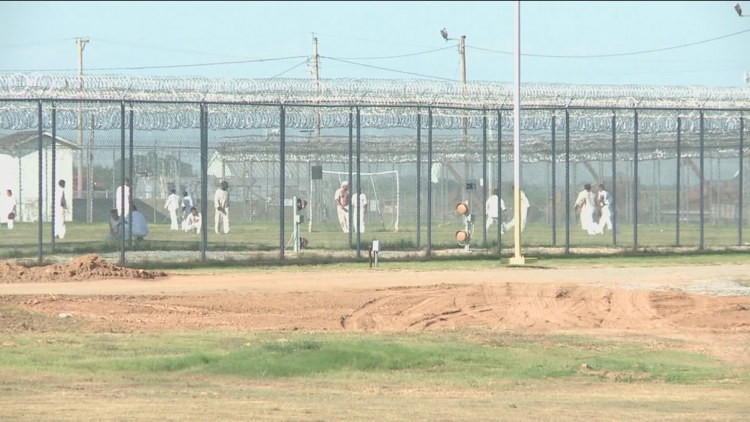 New Arkansas prison policy to restrict how inmates receive books ...