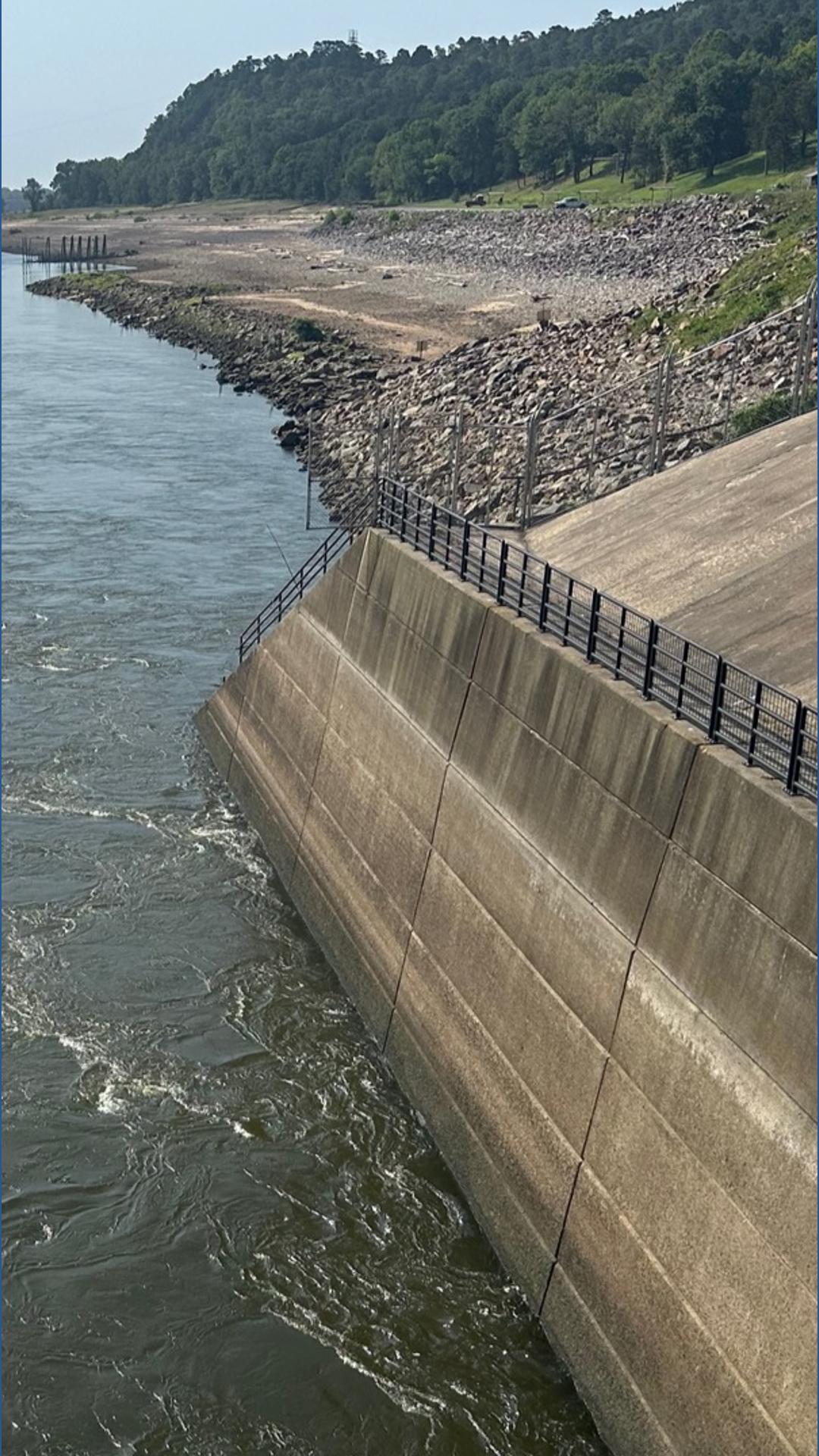 Officials close stuck spillway gate at dam on Arkansas River | thv11.com