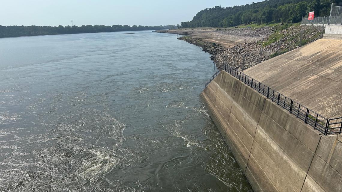 Officials close stuck spillway gate at dam on Arkansas River | thv11.com