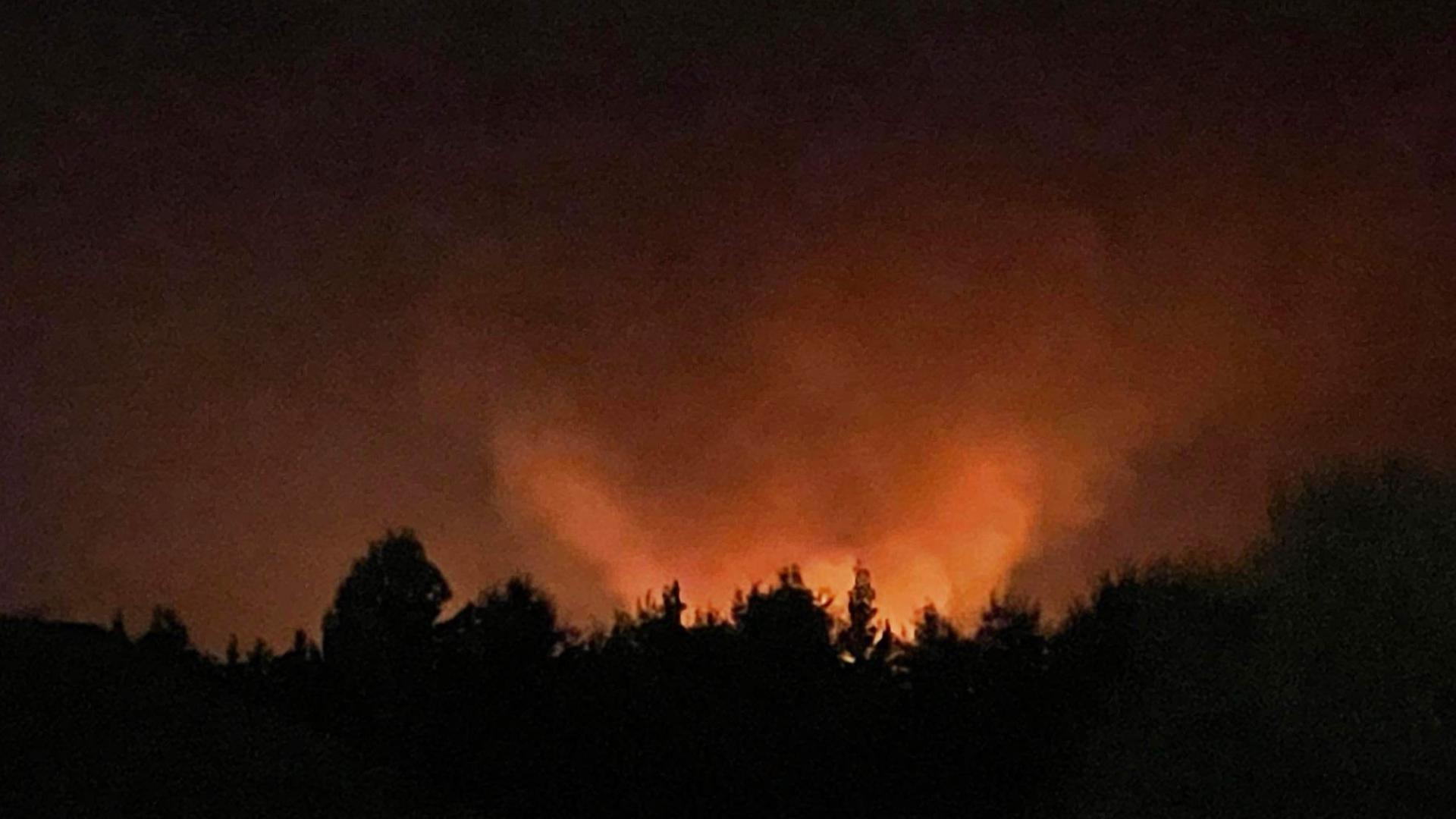 Van Buren pallet yard fire under investigation | thv11.com