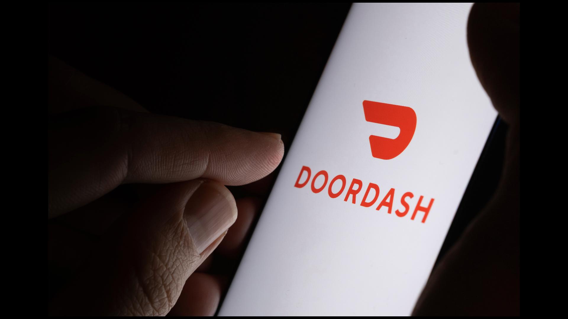 DoorDash driver pays out of pocket to help sick college student | thv11.com