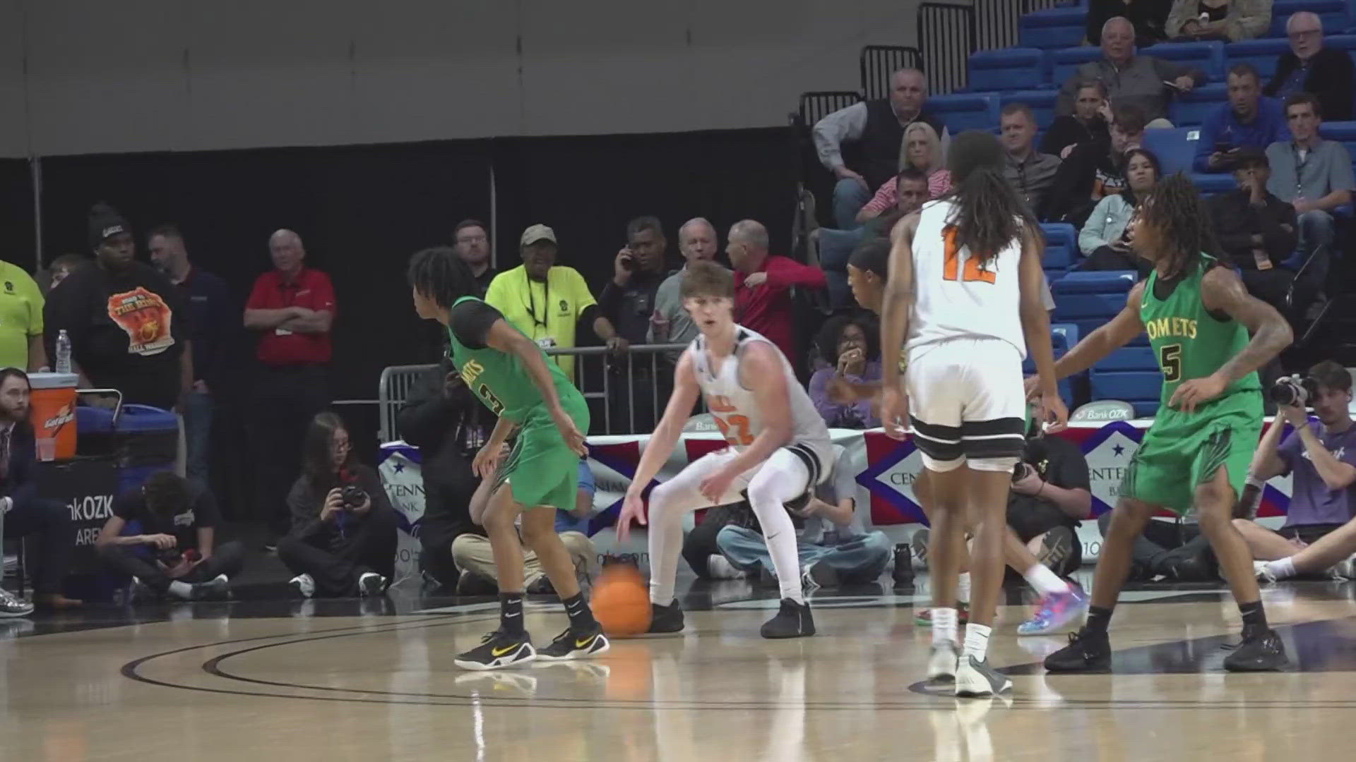 Little Rock Hall wins boys 4A basketball state championship | thv11.com