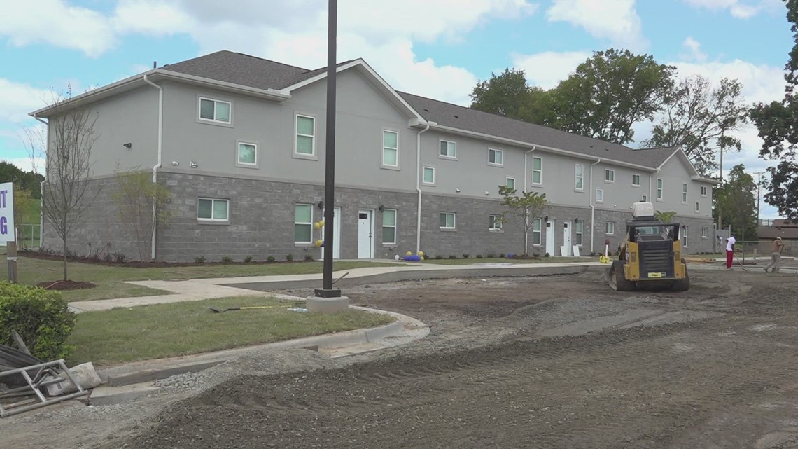 Shorter College students move in to new on-campus dorms | thv11.com