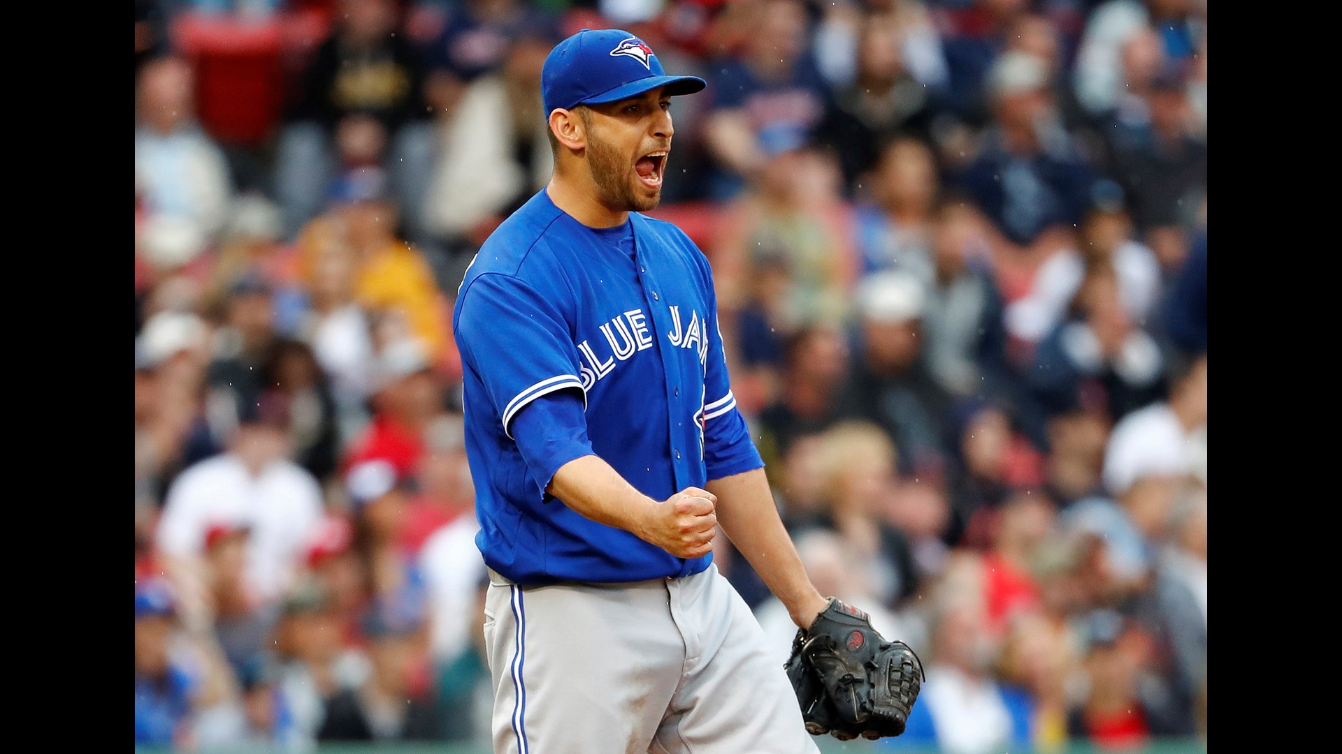 Marco Estrada takes no-hitter into 8th, Blue Jays hold off Red Sox ...
