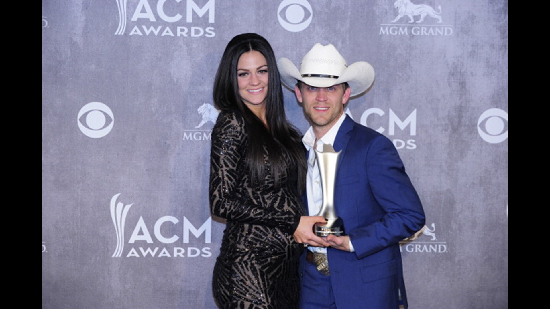 People.com: Justin Moore to raise family in Poyen | thv11.com