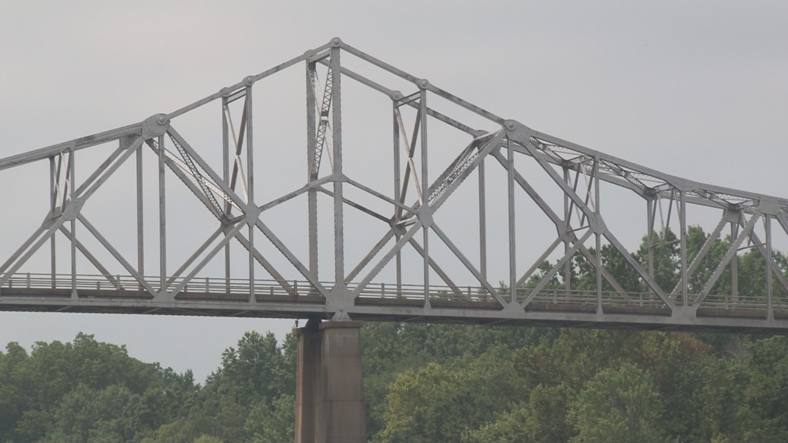 Efforts to save White River Bridge in Clarendon | thv11.com