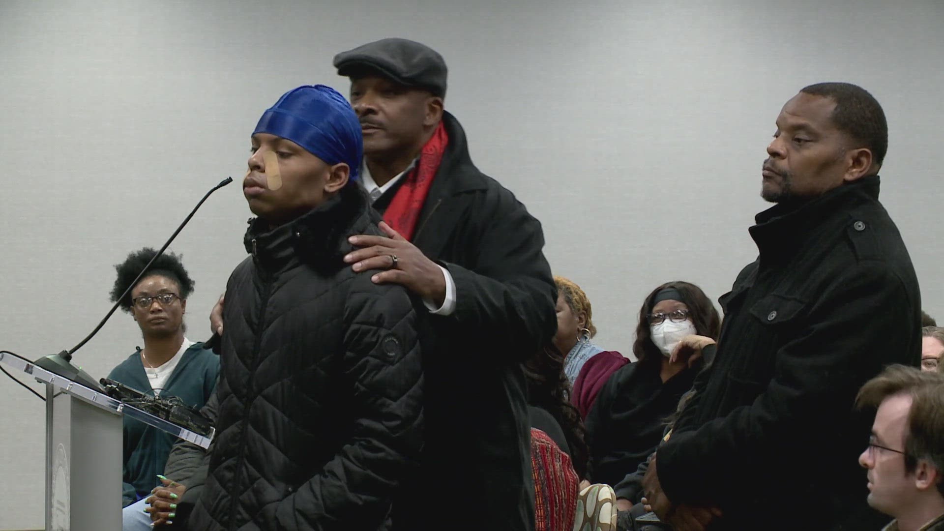 Community speaks out after brawl at Malys Entertainment in Conway ...