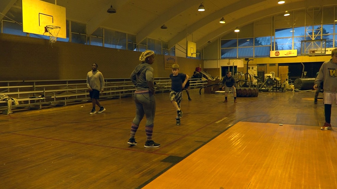 Pine Bluff boxing program aiming to keep kids off the street | thv11.com