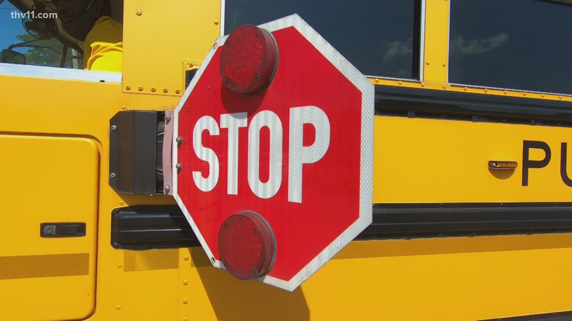 Arkansas law requires drivers keep 30 feet from stopped buses | thv11.com