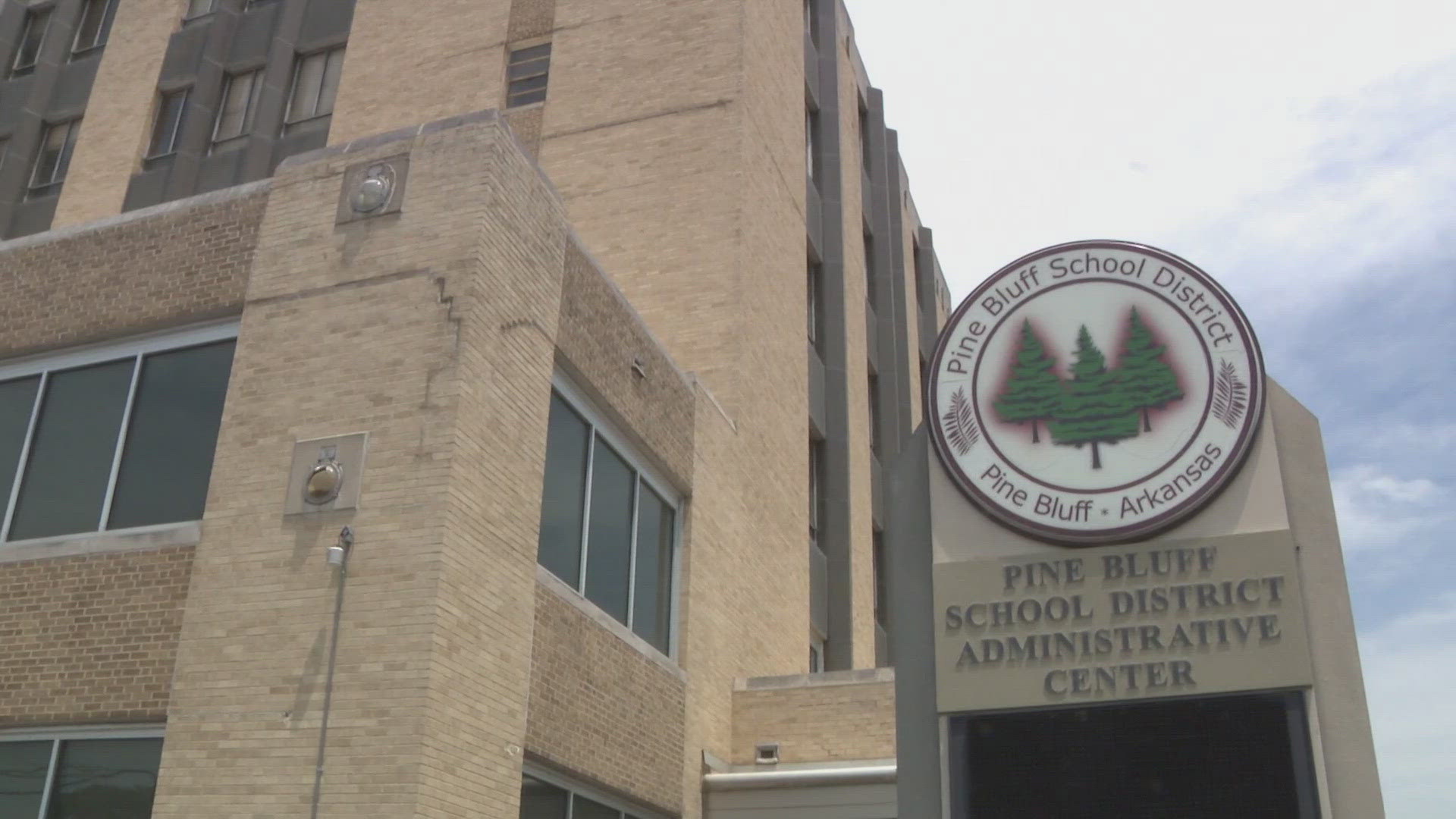Pine Bluff School District faces lawsuit over repeated FOIA violations ...