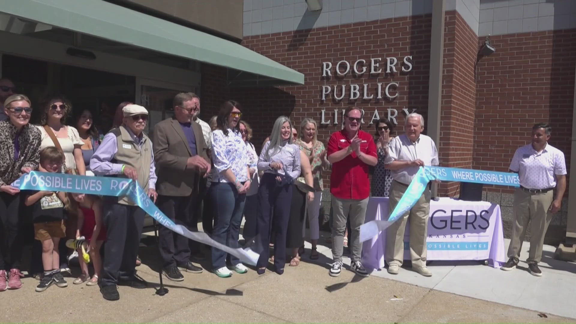 Library in northwest Arkansas back open after tornado damage | thv11.com