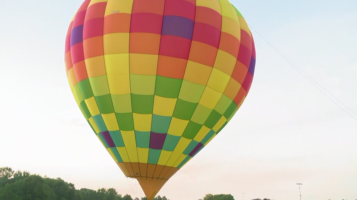 Hot-air balloons on full display in Arkansas | thv11.com