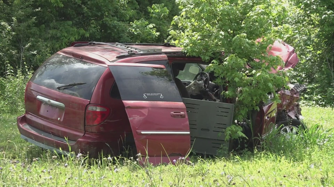 Pine Bluff council approves ordinance for removal of inoperable ...