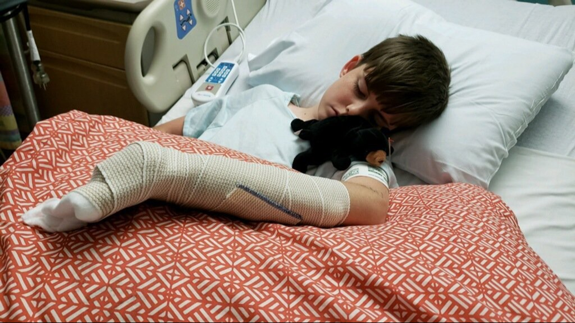 11-year-old boy loses finger in Arkansas boating accident, family warns ...