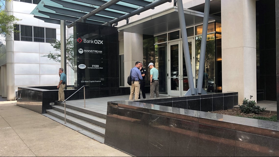 Suspect in Little Rock Bank OZK robbery wearing Walmart greeter vest ...