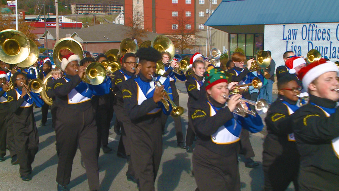 Hundreds of people lined the road for the North Little Rock Christmas ...