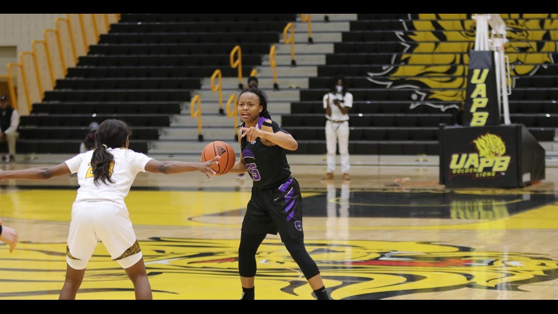 Outlaw Records a Career-High Points, UCA Defeats UAPB | thv11.com