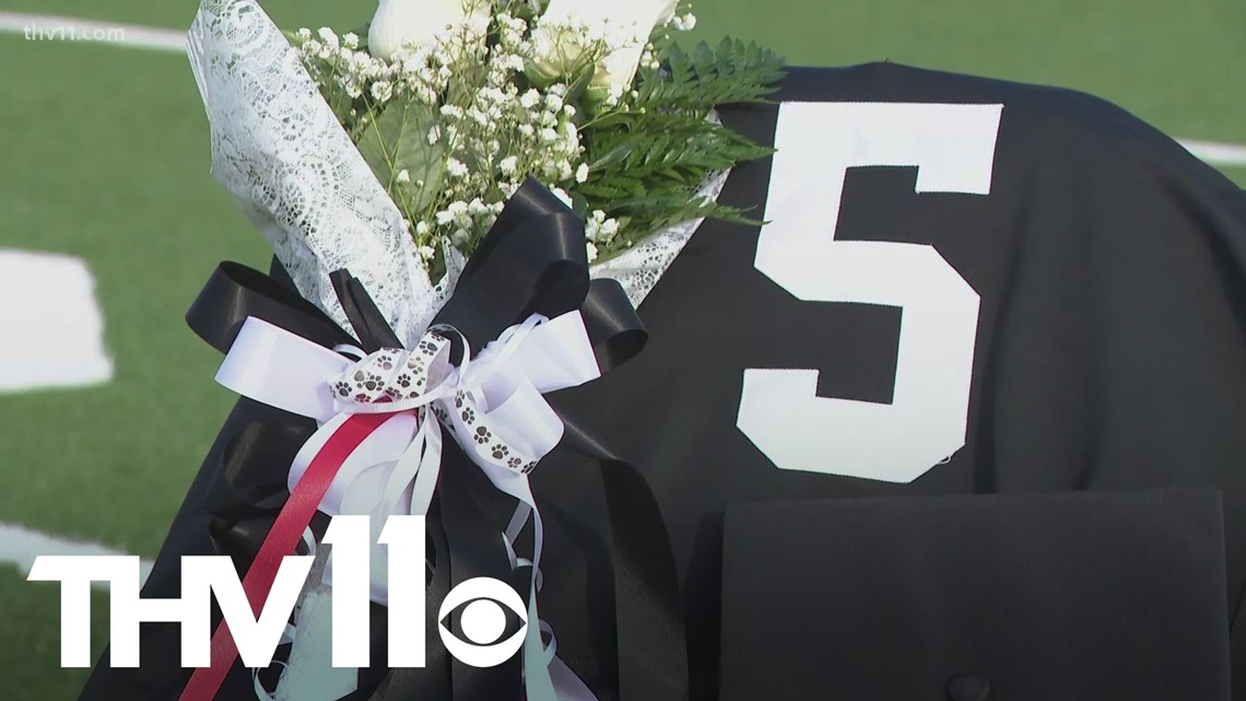Arkansas student’s life honored at graduation | thv11.com