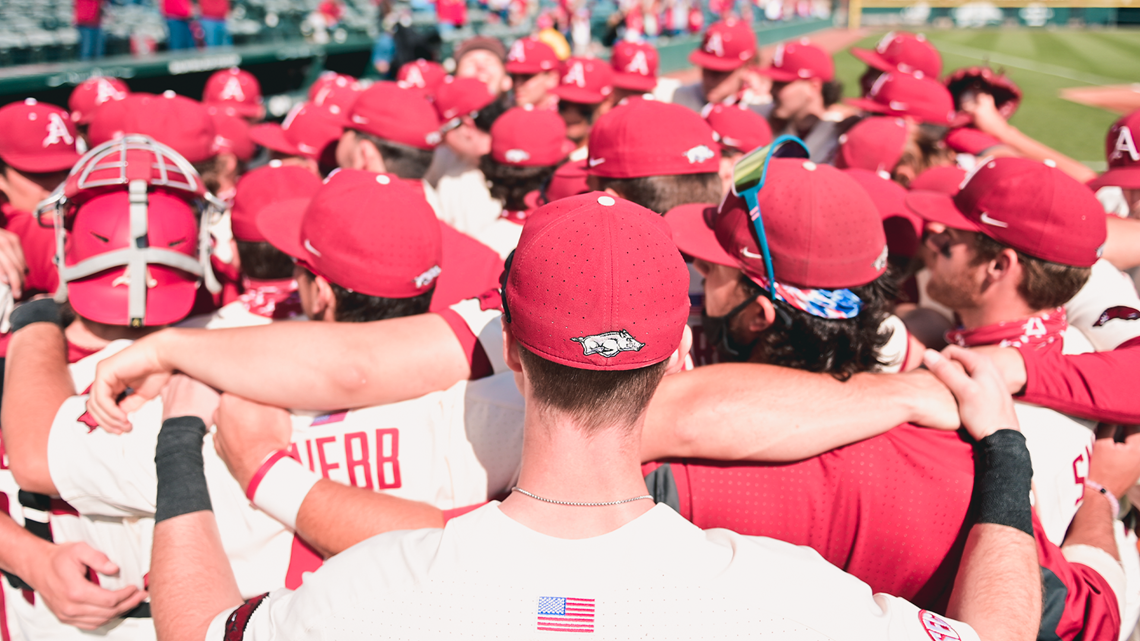 Hogs stay at No. 1 for 10th consecutive week | thv11.com