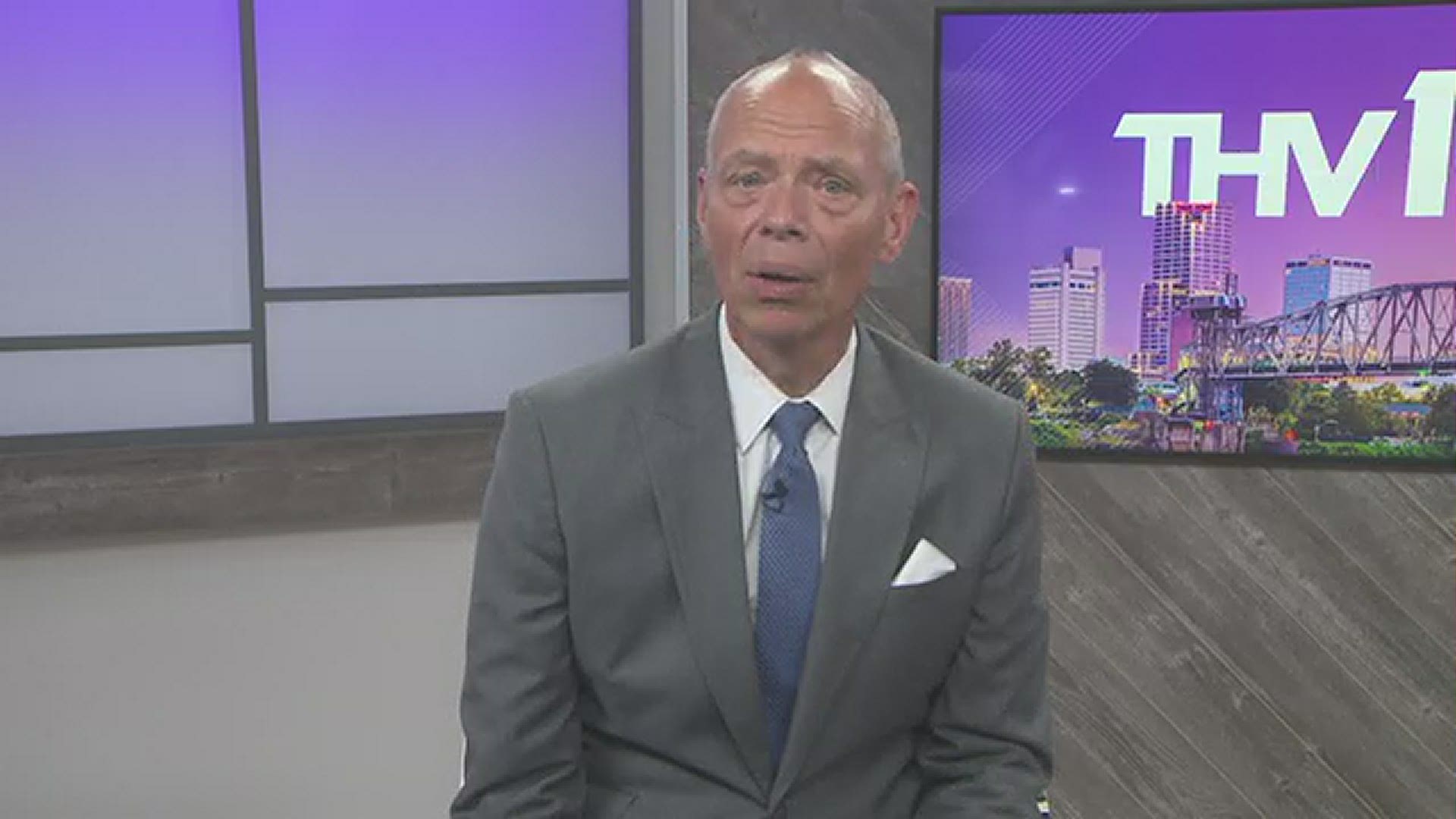 Craig O'Neill reads Dad and the Dinosaur! | thv11.com