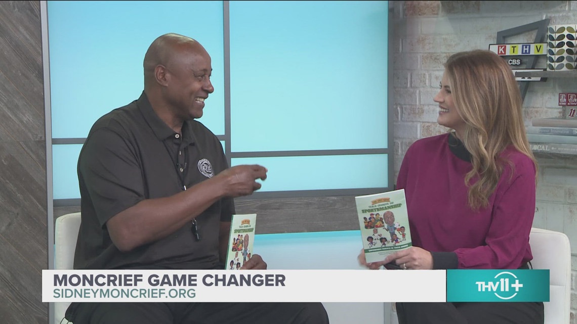 Former Razorback, NBA legend Sidney Moncrief releases new book | thv11.com