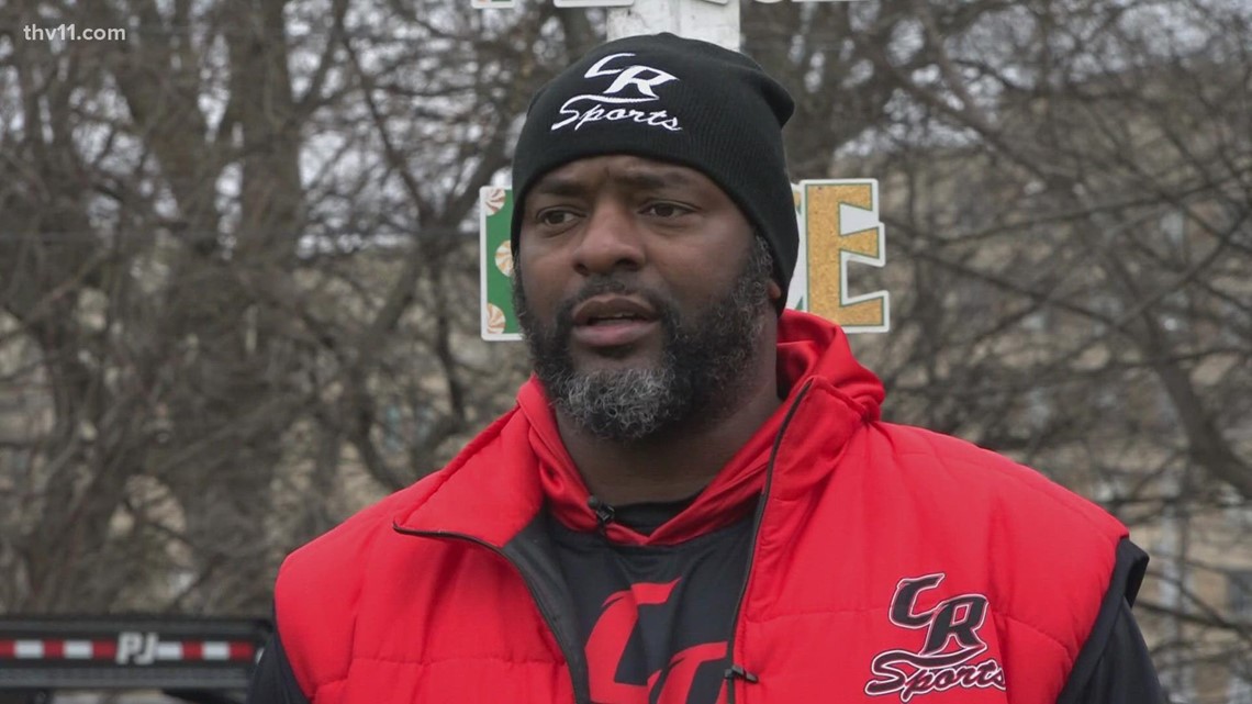 Arkansas native, former Dallas Cowboy returns to address crime | thv11.com