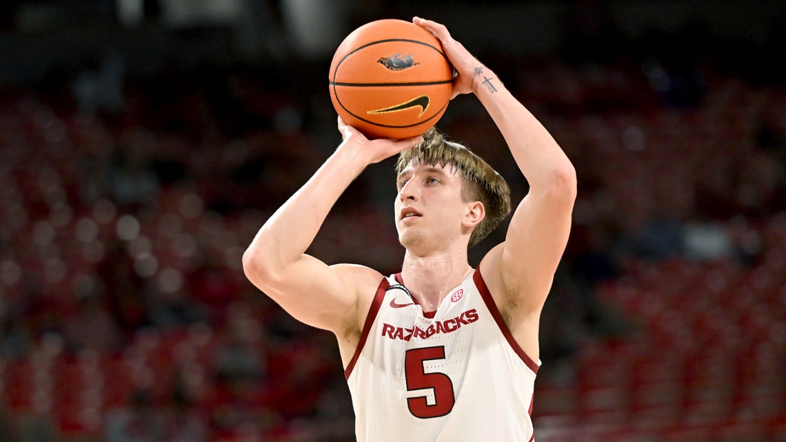 Arkansas guard Joseph Pinion plans to enter transfer portal | thv11.com