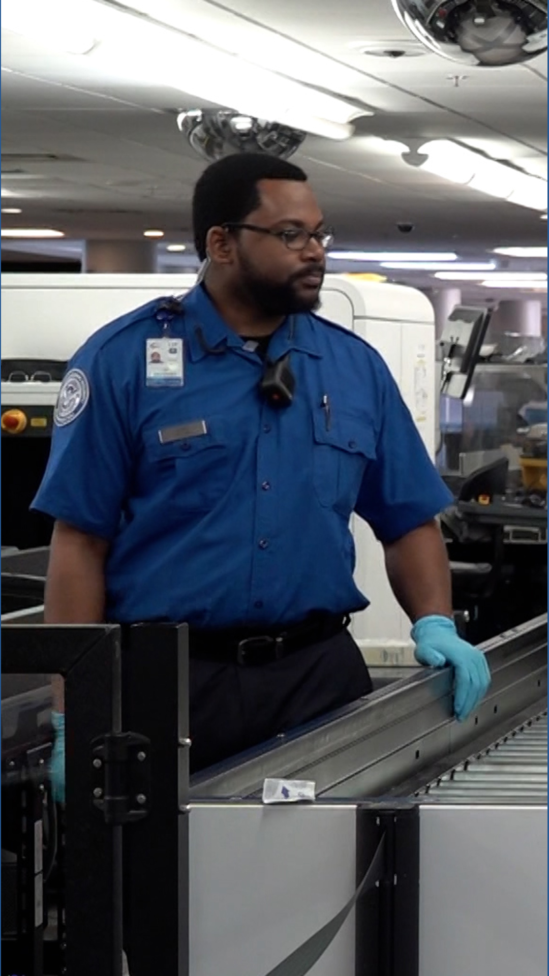 TSA lifts shoes-off requirement at airport security checkpoints | thv11.com