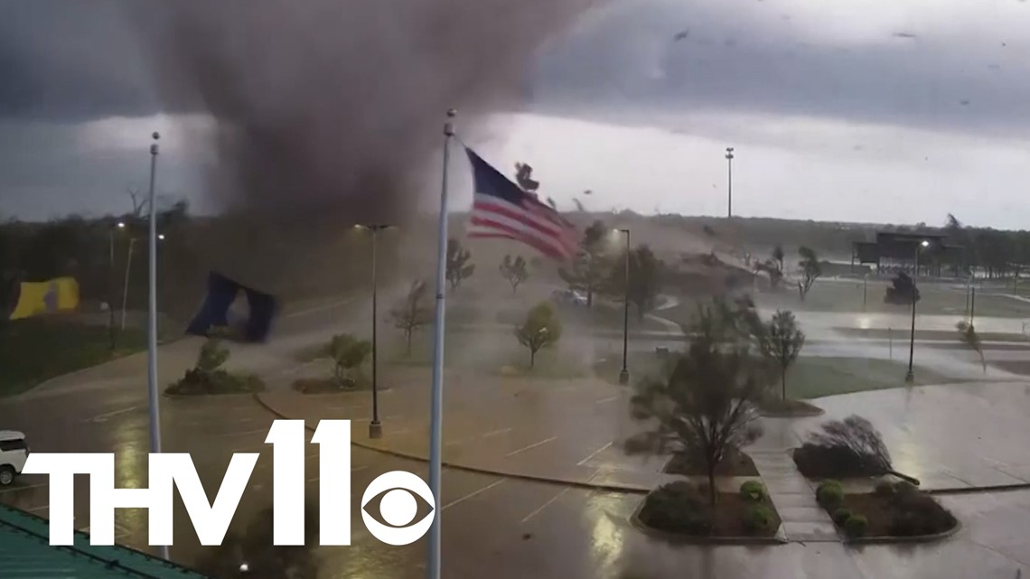Tornado rips through Andover, Kansas | thv11.com