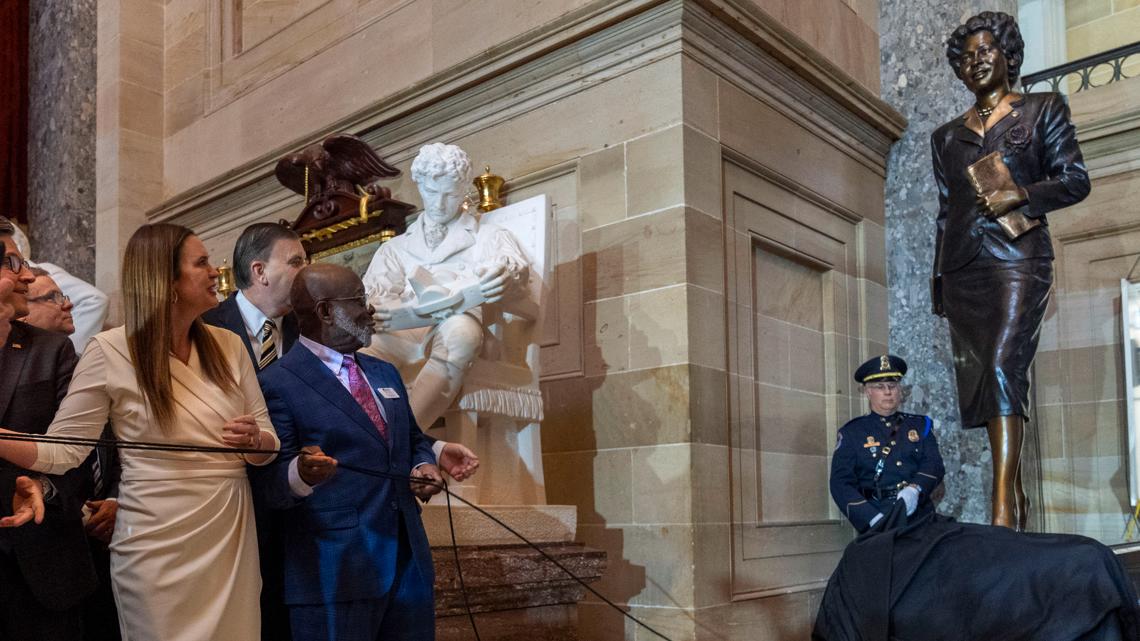 Statue of Arkansas icon Daisy Bates unveiled in Washington, D.C ...