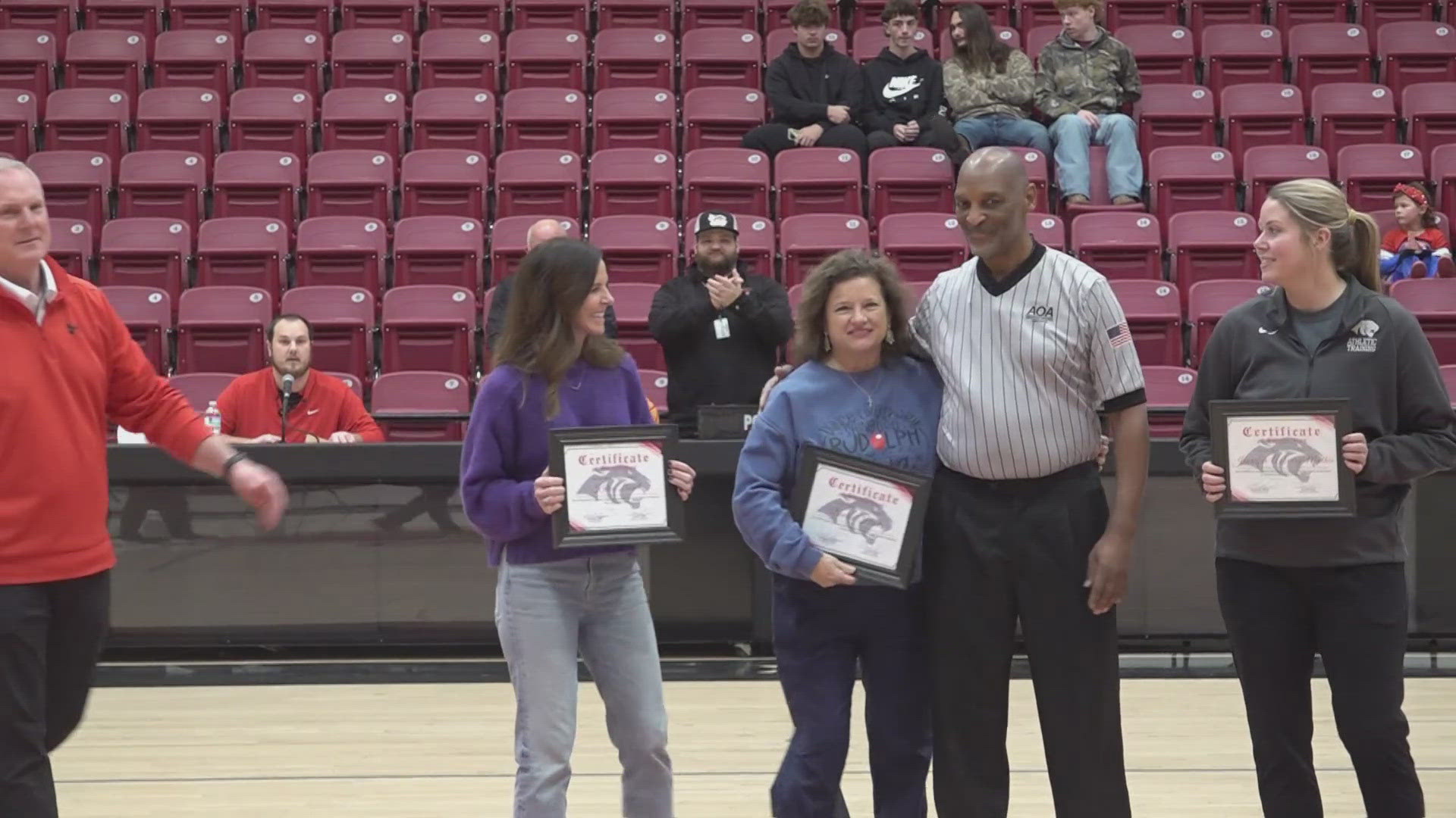 Timberwolves coach Chris Finch gets ejected in first quarter for ...