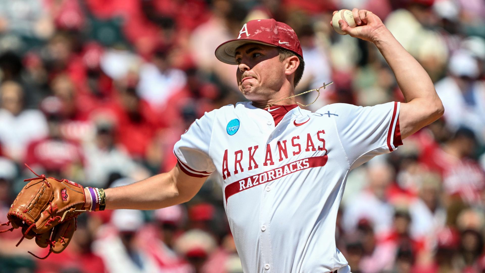 Arkansas baseball beats Creighton, advances to NCAA Super Regional ...