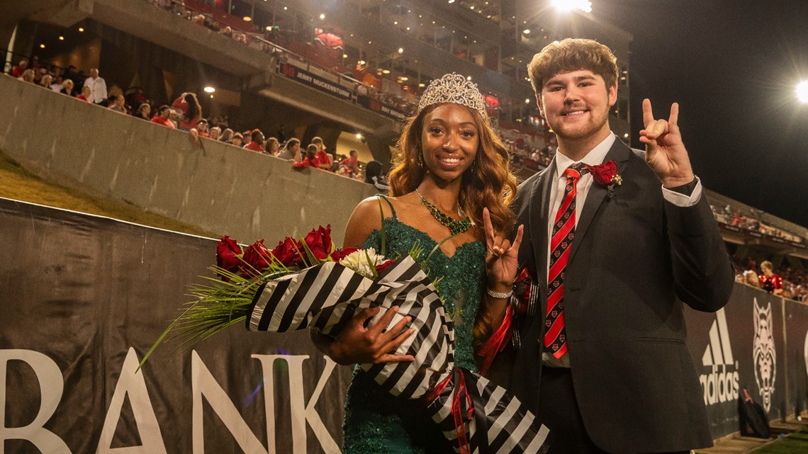 A-State Homecoming Queen quickly resumes role as drum major | thv11.com