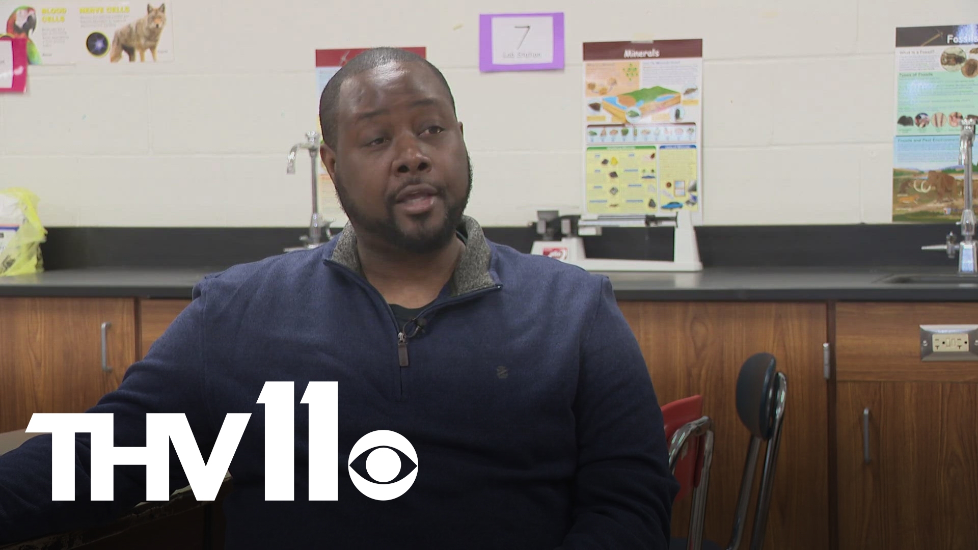 Arkansas teacher praised for his dedication | thv11.com