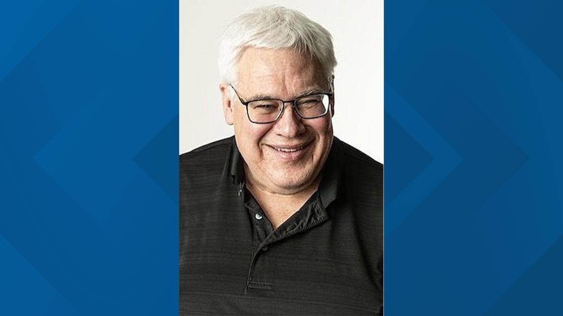 Bob Holt, Arkansas sports writer, dies at 65 | thv11.com