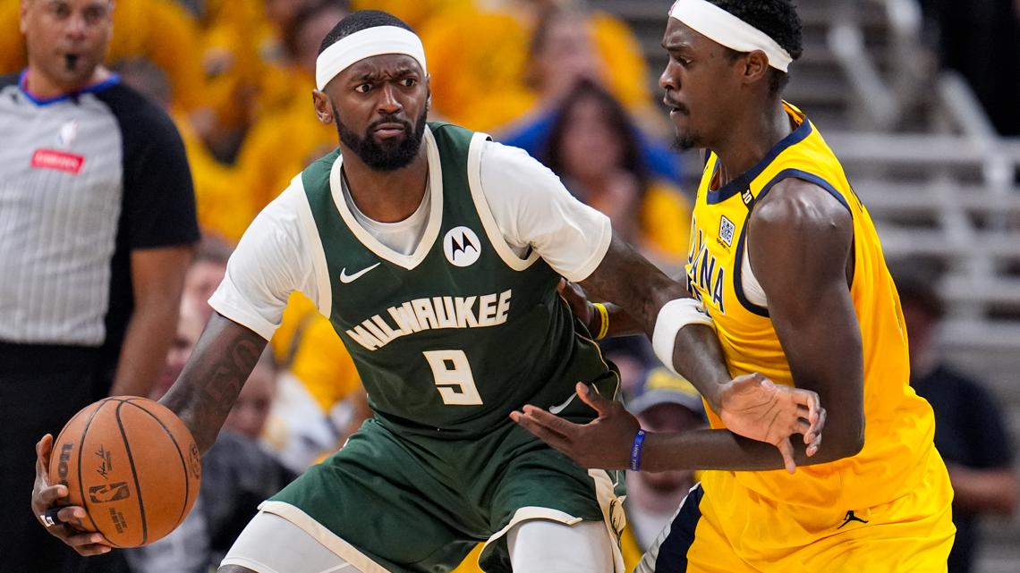 NBA champion Bobby Portis Jr. speaks to Little Rock Hall athletes ...