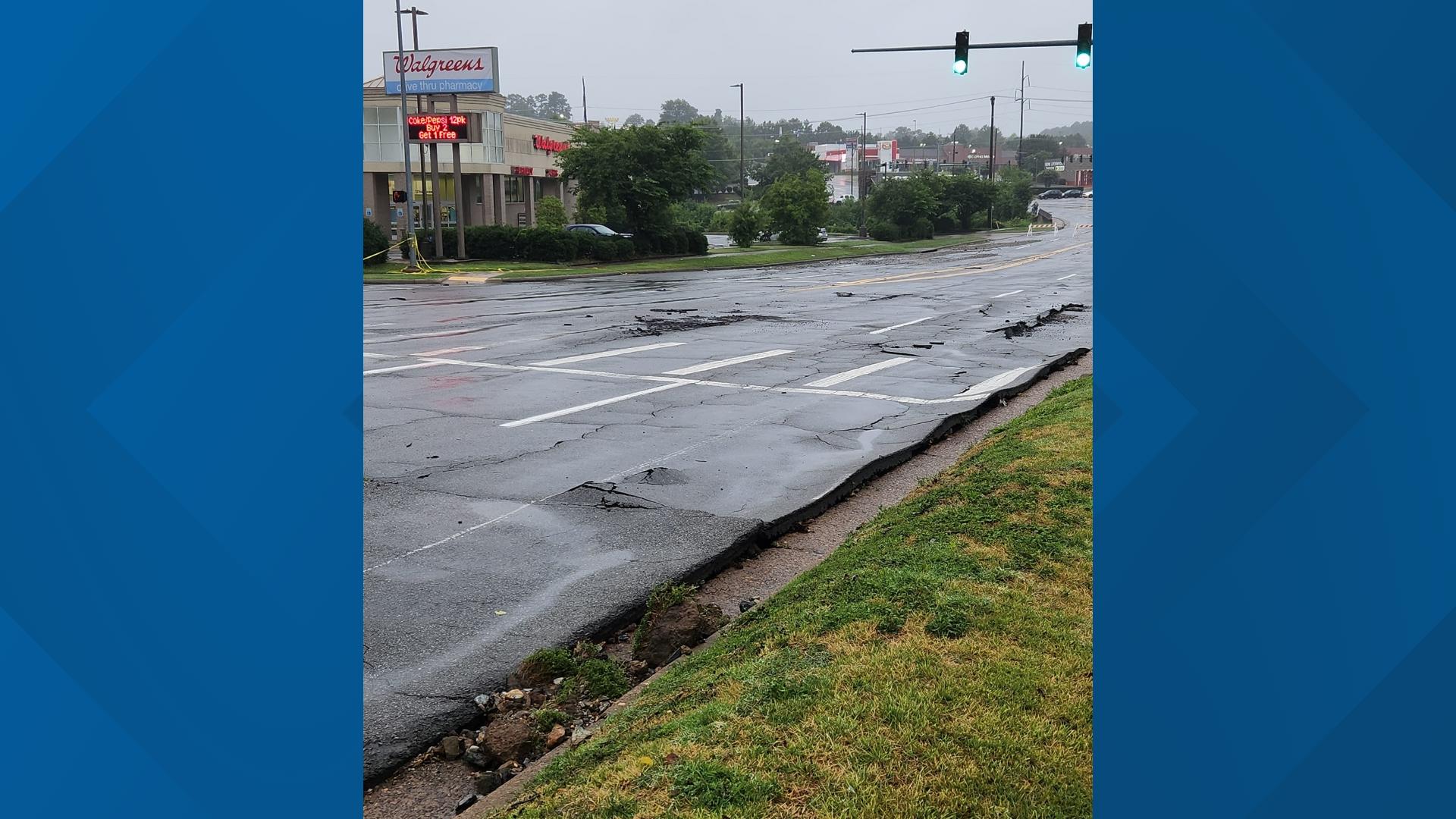 Possible sinkhole appears on Bowman Road in Little Rock | thv11.com