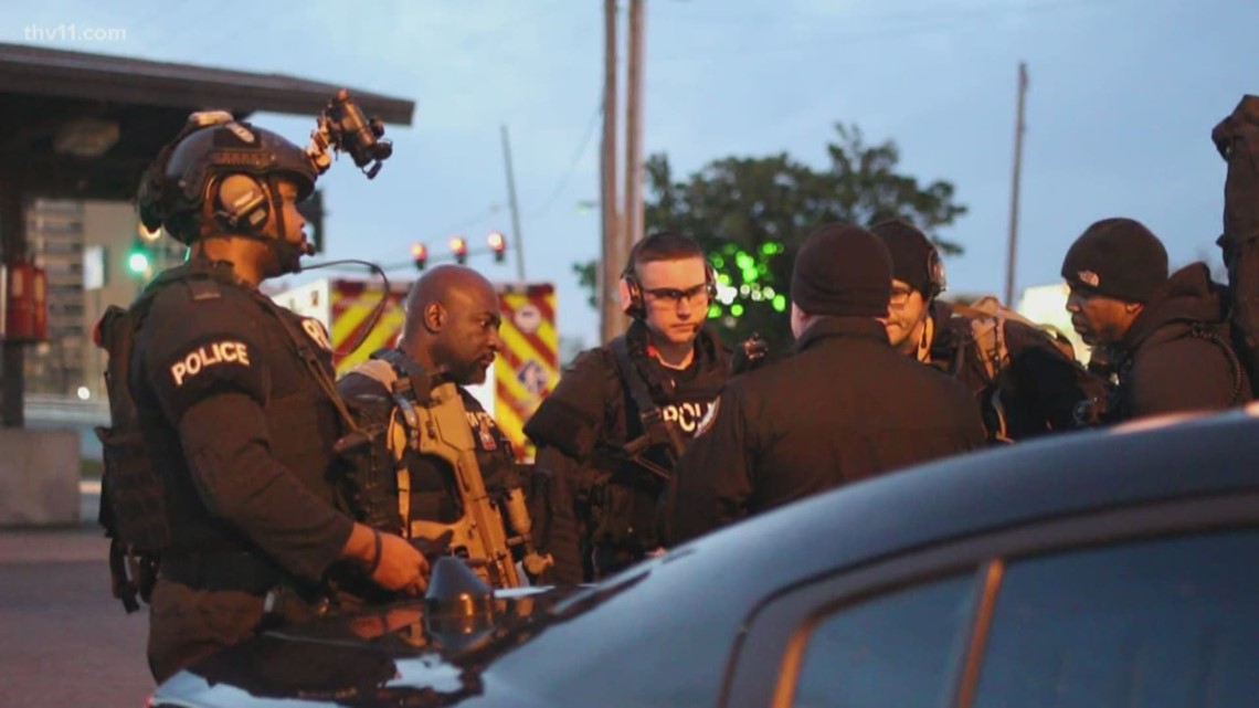 Little Rock SWAT responds after bullet enters house | thv11.com