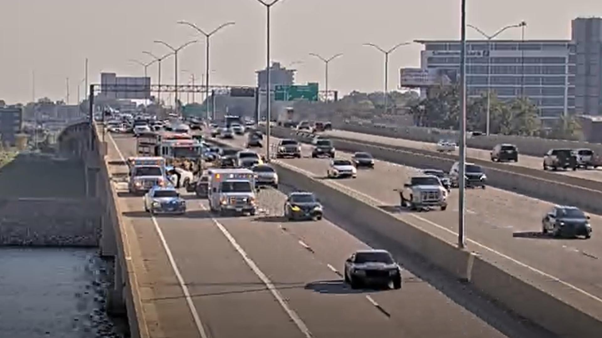 Eastbound lane in North Little Rock clear following accident | thv11.com
