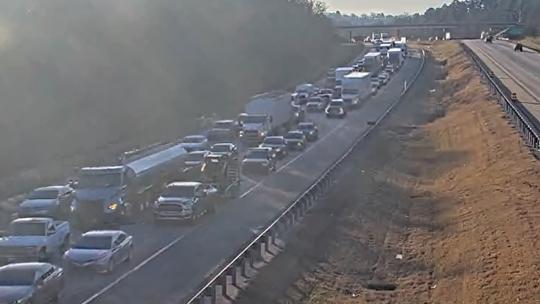 Accident cleared on I-40 westbound near Crystal Hill exit | thv11.com
