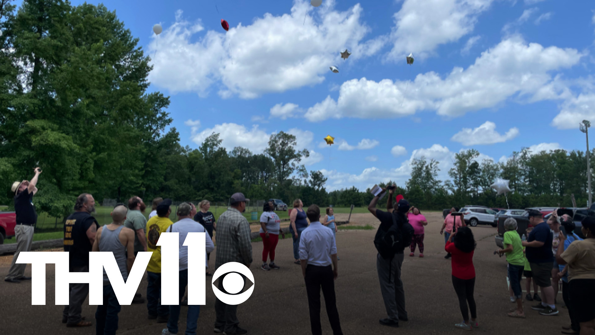 71-year-old sets World Record for bench press achievement | thv11.com