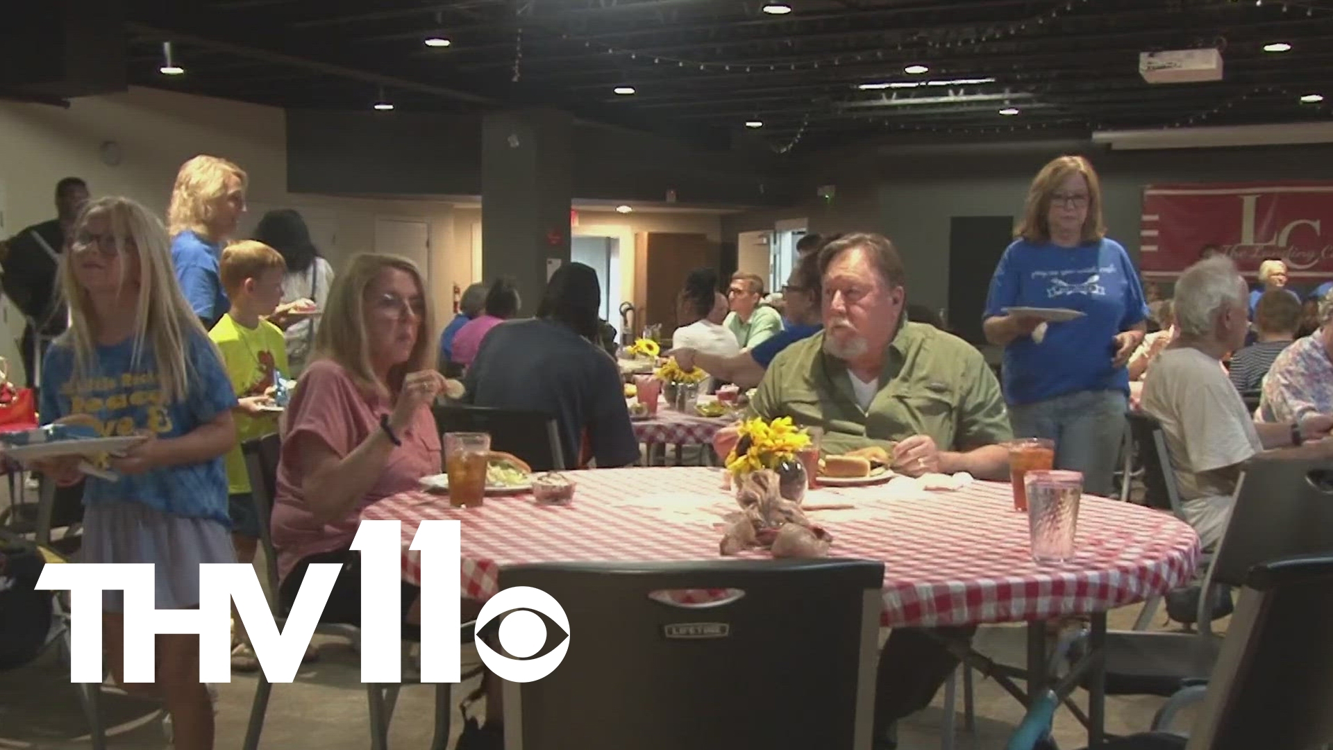 North Little Rock cafe celebrates 1 year of giving | thv11.com